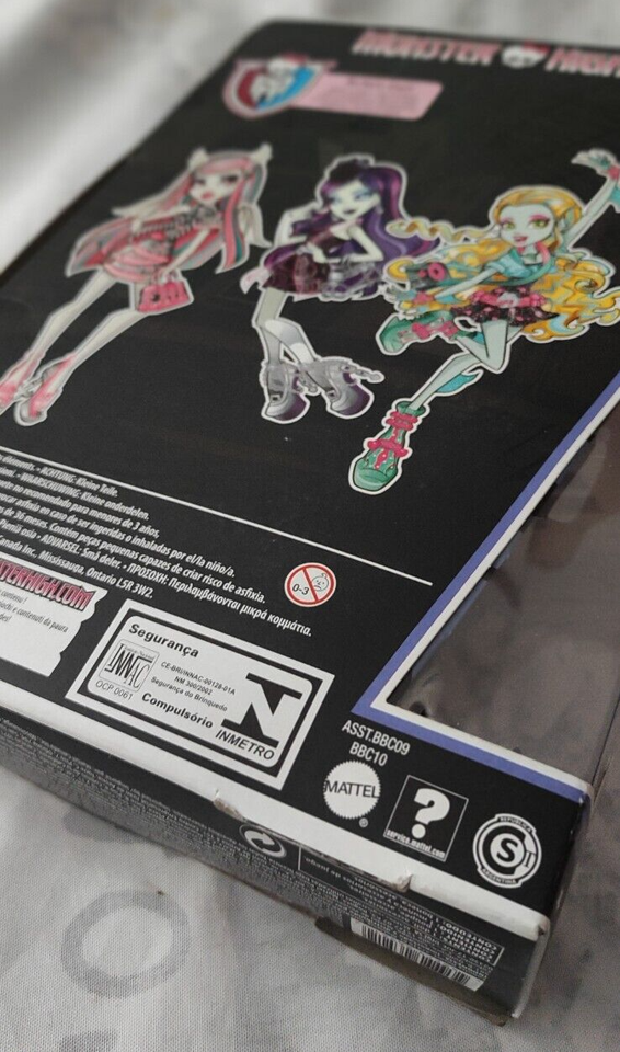 MONSTER HIGH * ROCHELLE GOYLE * 1 WAVE 2011 original BRAND NEW IN BOX ...