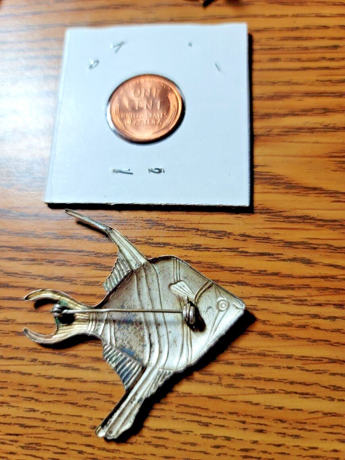 Antique Vintage Ladies Angelfish Angel Fish Brooch Pin - Gem