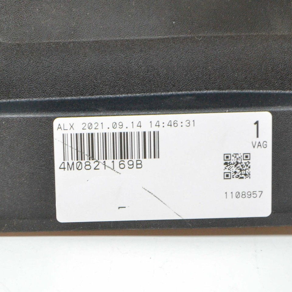 NEW AUDI Q7 SQ7 4M FRONT LEFT BONNET HOOD SEAL 4M0821169B ORIGINAL 4M0 ...