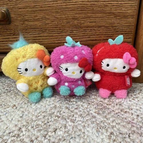 Set of 3 Bum Bumz HELLO KITTY 4.5" Plush Pineapple, Strawberry, and ...