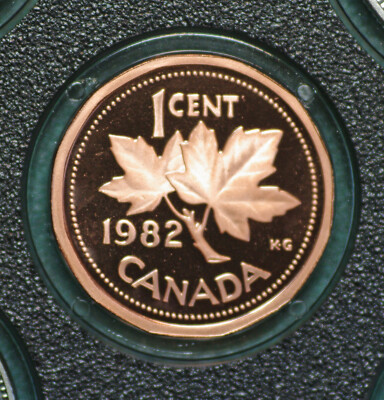 1982 Canada Penny - maple leaf design 1 cent coin bronze minting w ...
