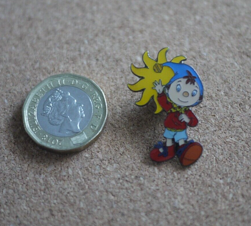 Enid Blyton, Noddy Pin/ Badge, Hat Badge, Dragon Badge brand, Approx 2. ...