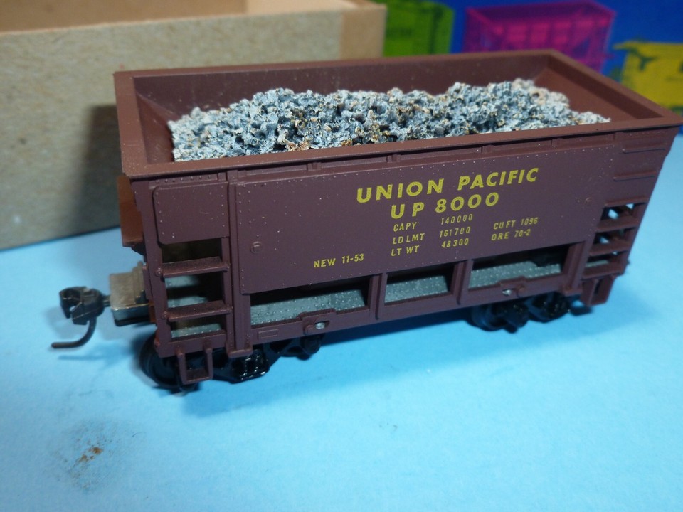 ROUNDHOUSE HO UNION PACIFIC ORE CAR #1424 with KD COUPLERS | eBay
