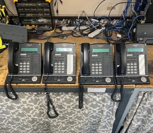 LOT OF 4 | Panasonic KX-T7633-B 24 Button Digital Display Phone Black ...