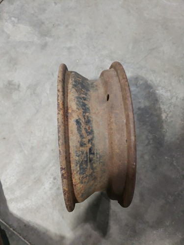 1949-1953 Original GM 15" x 5" Steel Wheel 4 3/4" Center Cap Clips | eBay