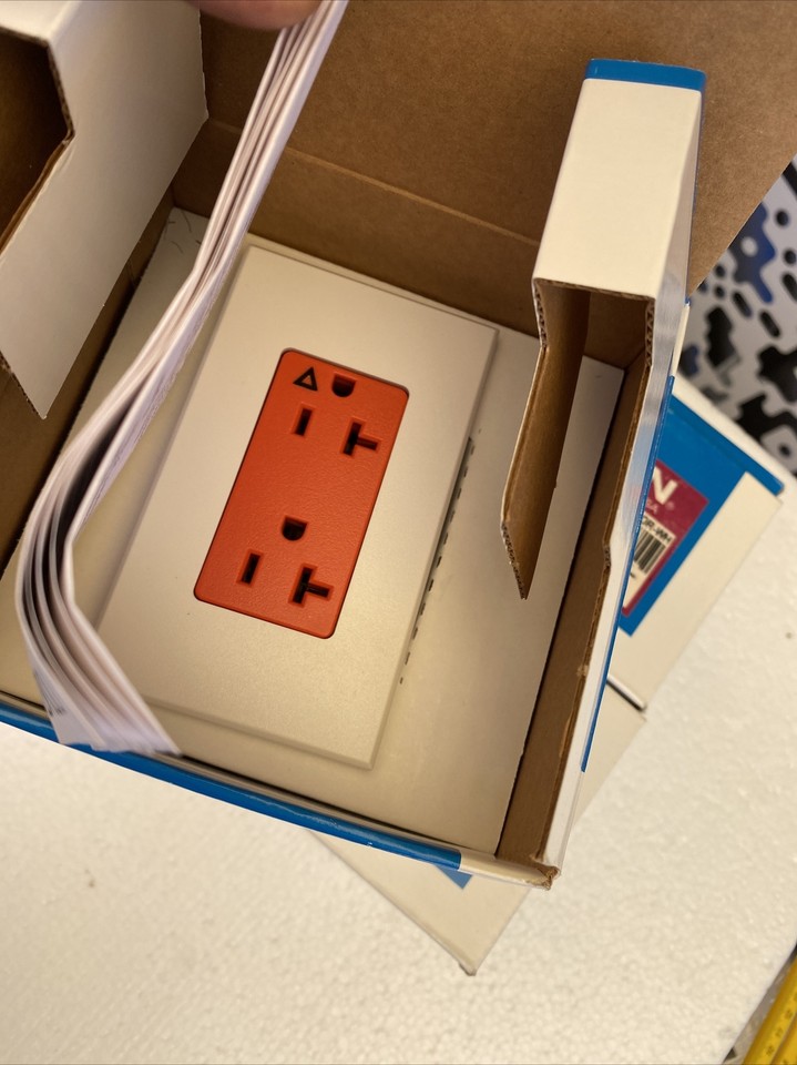 Lutron NTT-20-IG-OR-WH 20a Isolated Ground Receptacle Lutron New In Box ...