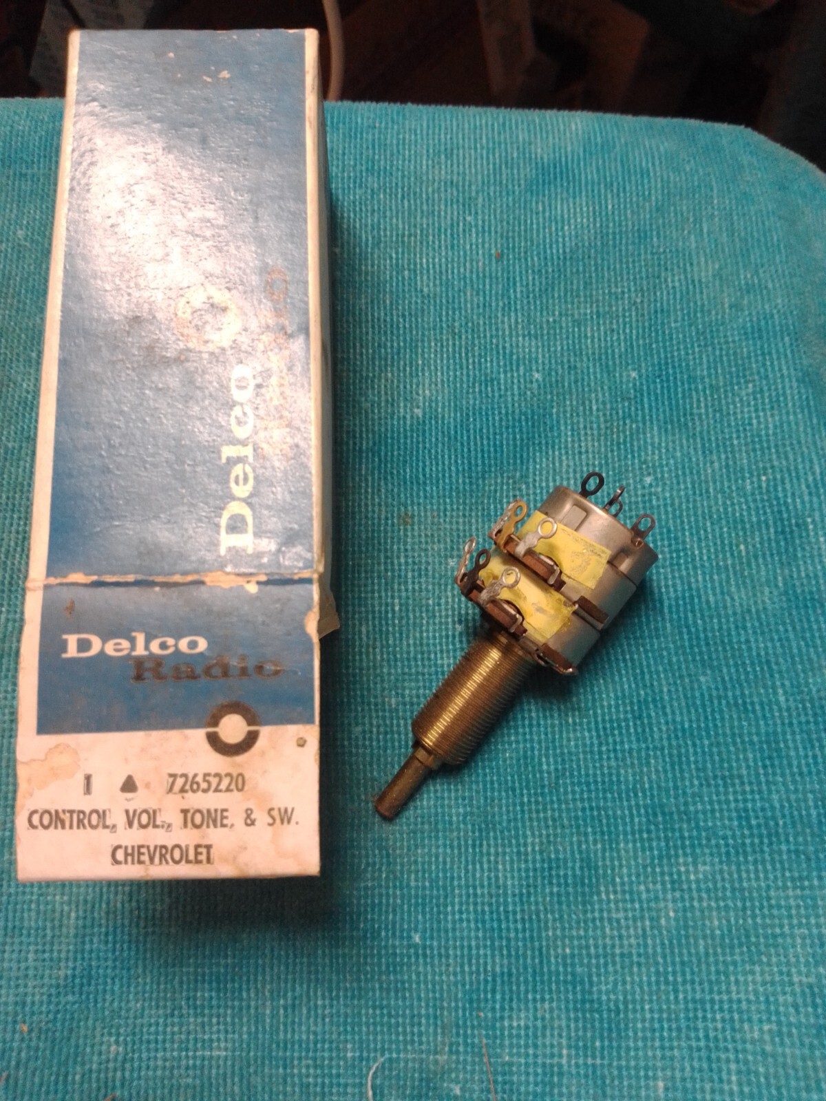 CHEVROLET RADIO VOLUME/TONE CONTROL & SWITCH - DELCO 7265220 | eBay