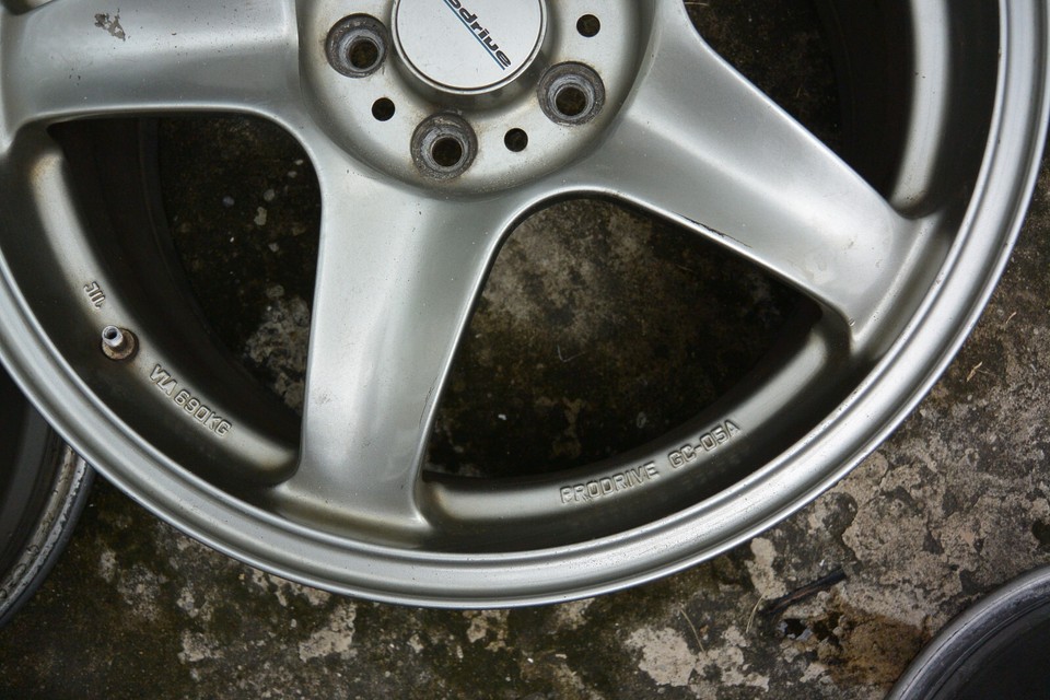 JDM 17" Prodrive GC05A wheels monoblock 5x100 sti for gda gf8 Impreza ...