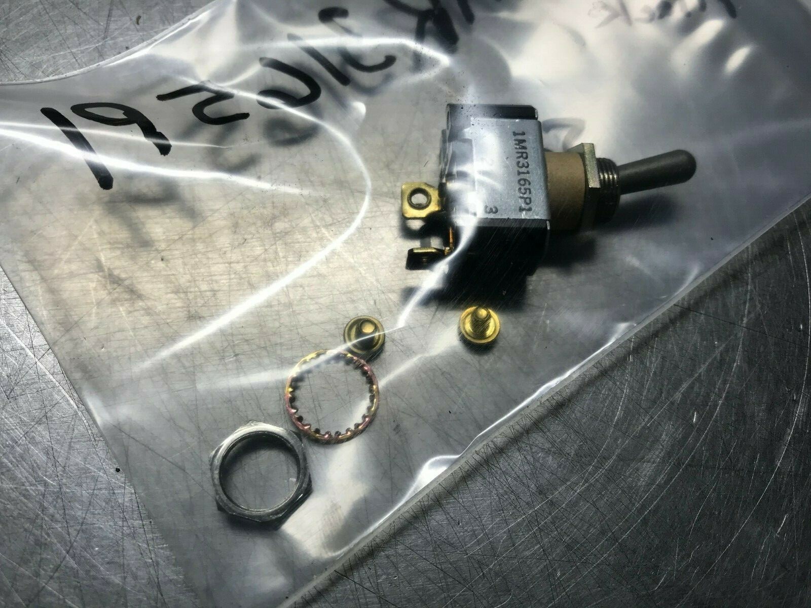 1MR3165P1 Genuine OEM MACK Bulldog TOGGLE SWITCH 2 Position 2 Wire | eBay