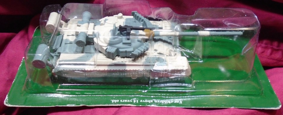 Eaglemoss 1:72 Russian LKZ T-80BV Soviet Army 4th Guards Tank Div, USSR ...