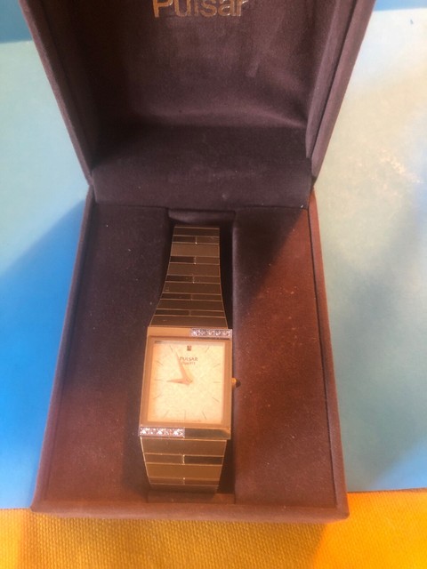 Vintage Pulsar Gold Dress Watch From 70s-80s Old Stock V320-5330 for ...