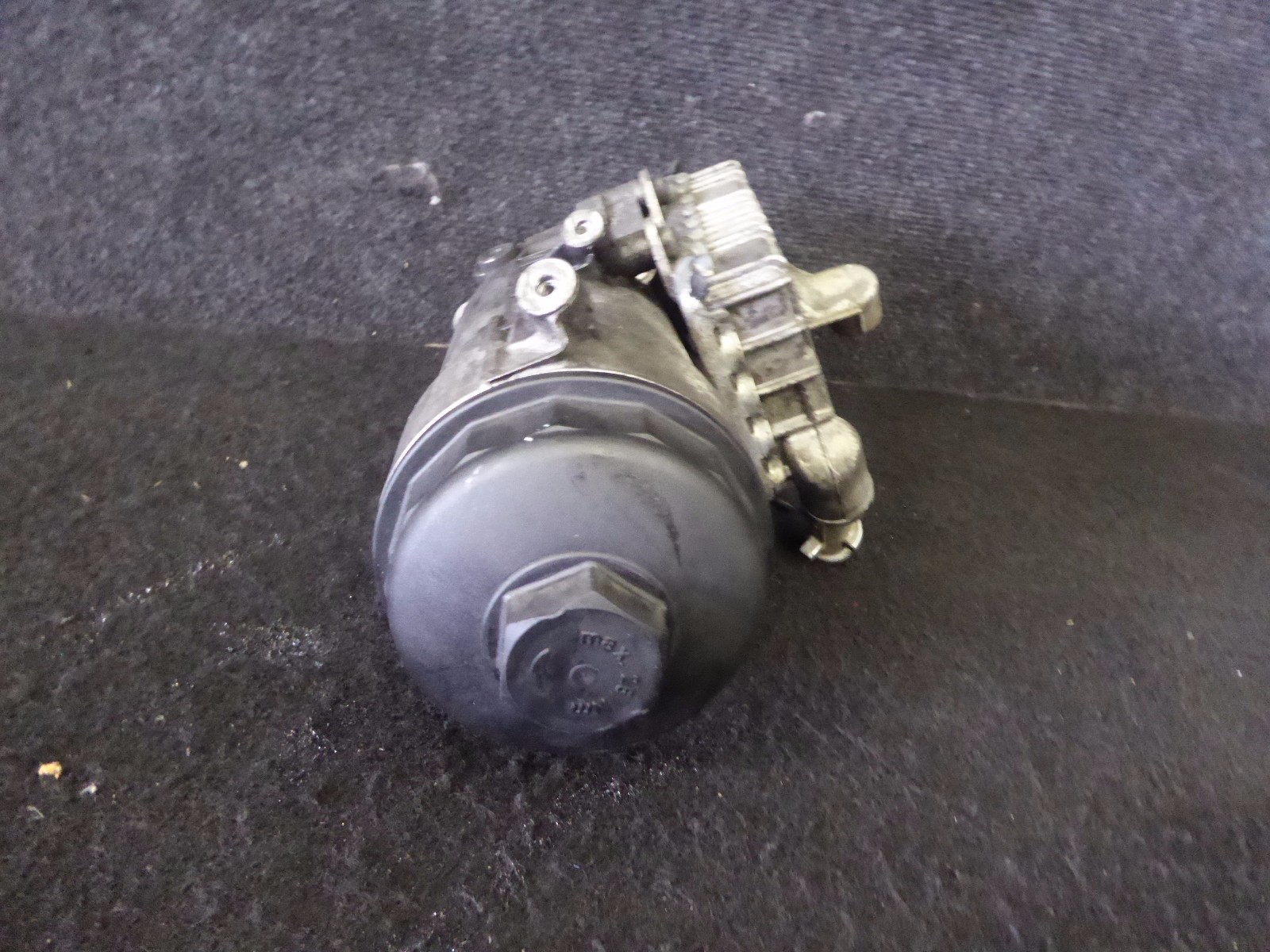 V115 - 42 * MERCEDES BENZ W210 E220D OIL FILTER HOUSING A6061800510 | eBay