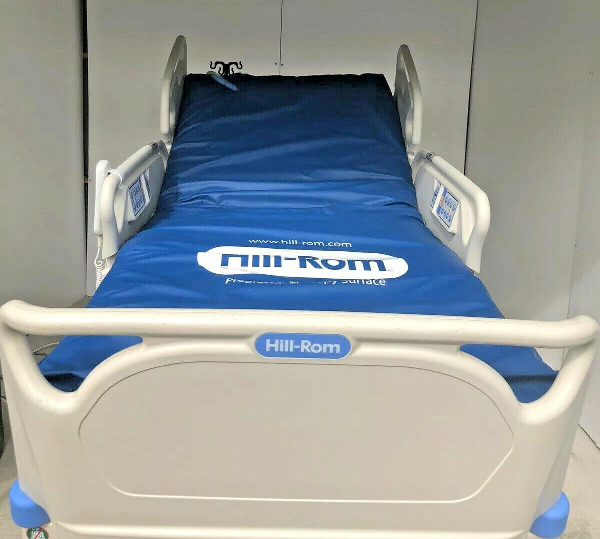 2015 Model Hill-Rom Progressa Bed System Model P7500 - A000448 ICU care ...