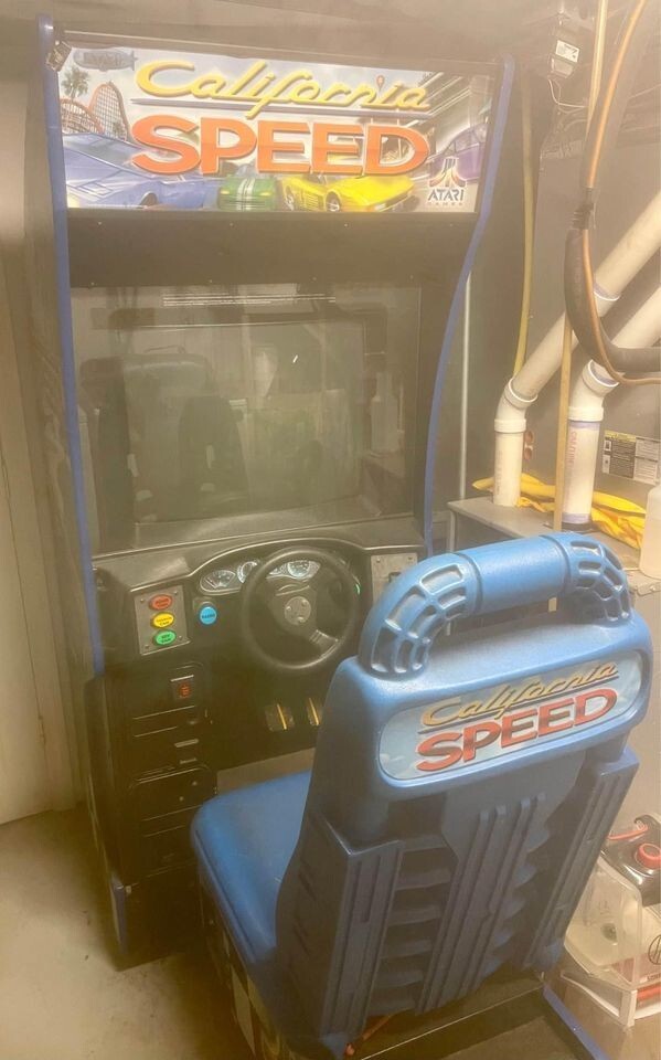 Califirnia Speed Arcade Sit Down Driving Racing Video Game Machine ...