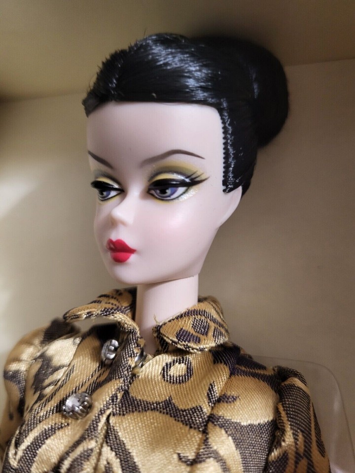 Barbie Girl Doll LUCIANA SILKSTONE GOLD LABEL COLLECTOR NRFB MATTEL ...