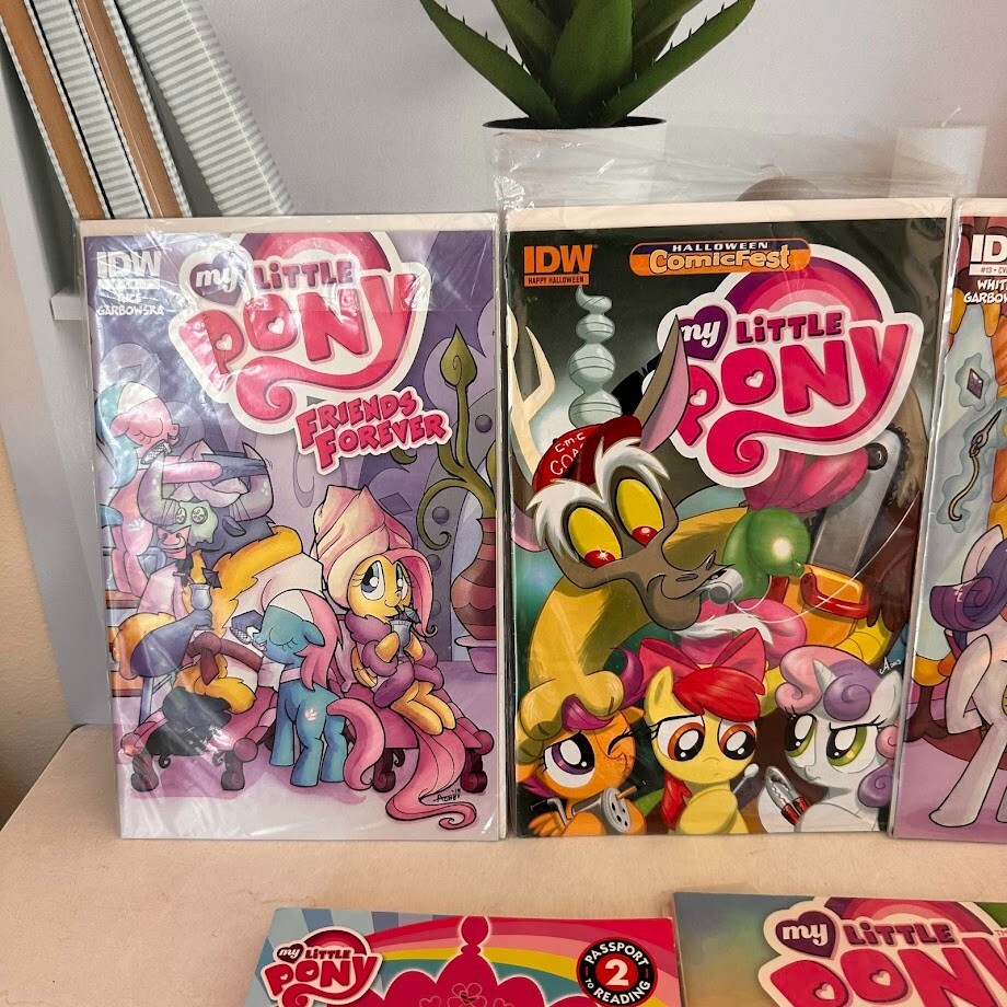 My Little Pony Comic Book (4) and 6 in 1 Book Lot | eBay