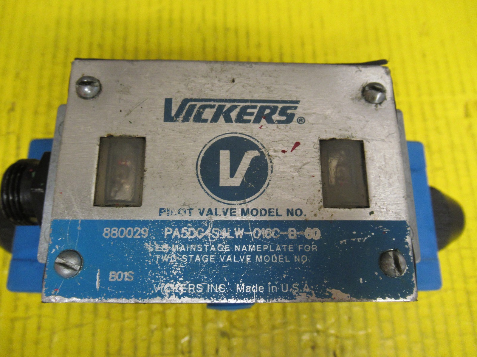VICKERS PILOT VALVE PA5DG4S4LW-0133C-B-60 120V VOLT PA5DG4S4LW0133CB60 ...