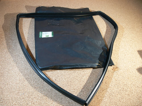 GENUINE LAND ROVER REAR DOOR RUN GLASS LR3 LR4 RH NEW LR049208 | eBay