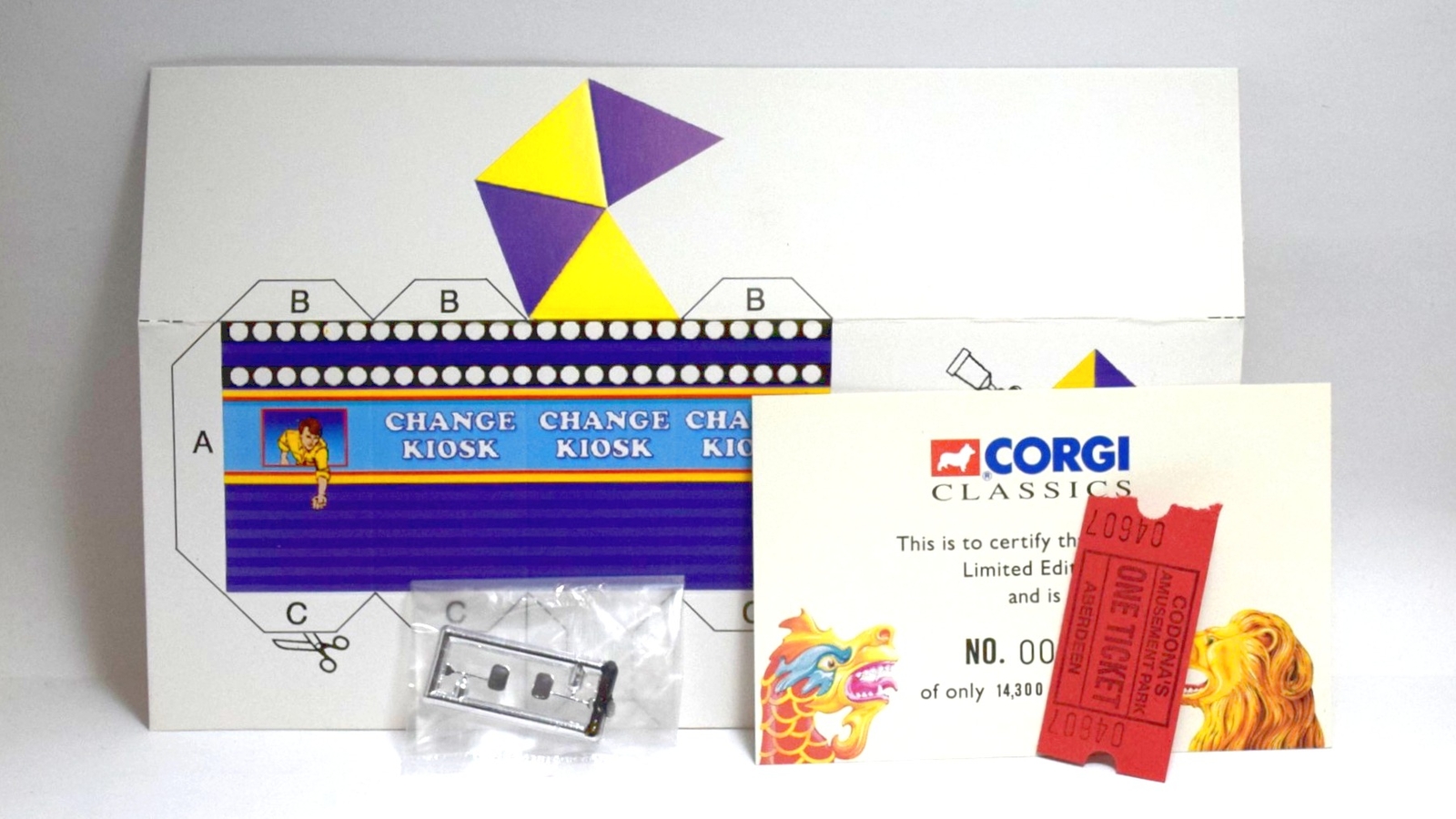 Corgi 24401 1/50 Showman's Range Codona's Leyland 8 Wheel Rigid Truck ...