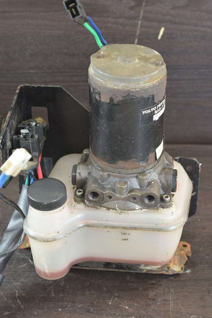 Ip0823 Volvo Penta Marine Power Trim and Tilt Pump Inboard OUTBOARD ...