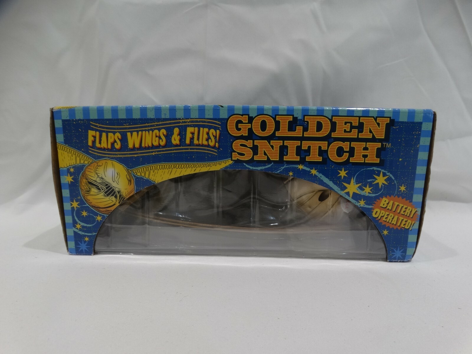 Wizarding World of Harry Potter Tethered Flying Golden Snitch and Gift ...