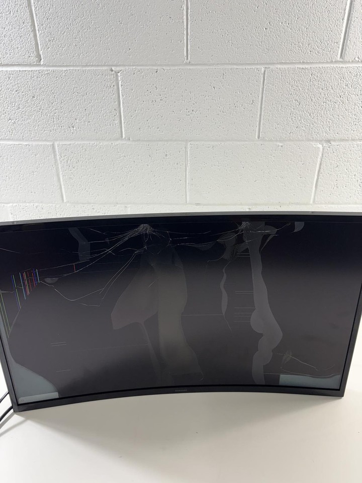 SAMSUNG 27" Essential S3 (S36GD) Series FHD 1800R Curved Computer ...