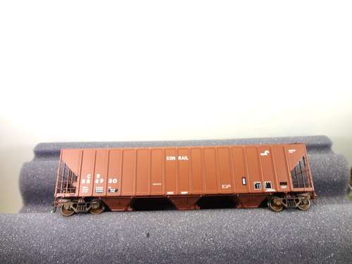 SCALE TRAINS RIVET COUNTER HO SCALE CONRAIL COVERED HOPPER #886930 E8 ...