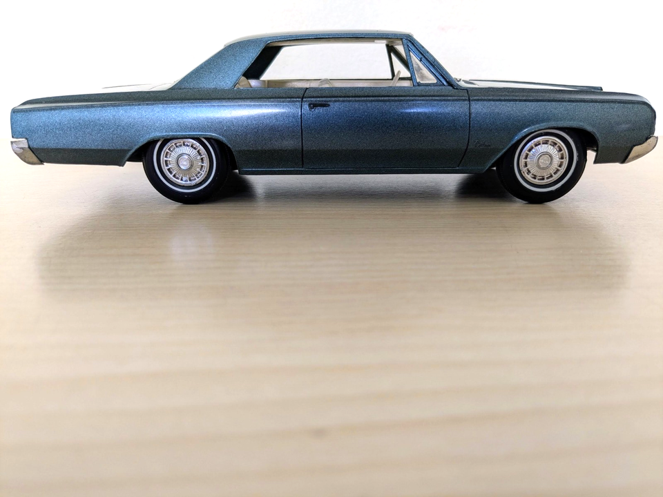 **RARE COLOR! **ORIGINAL VINTAGE AMT 1964 OLDS CUTLASS PROMO MODEL ...