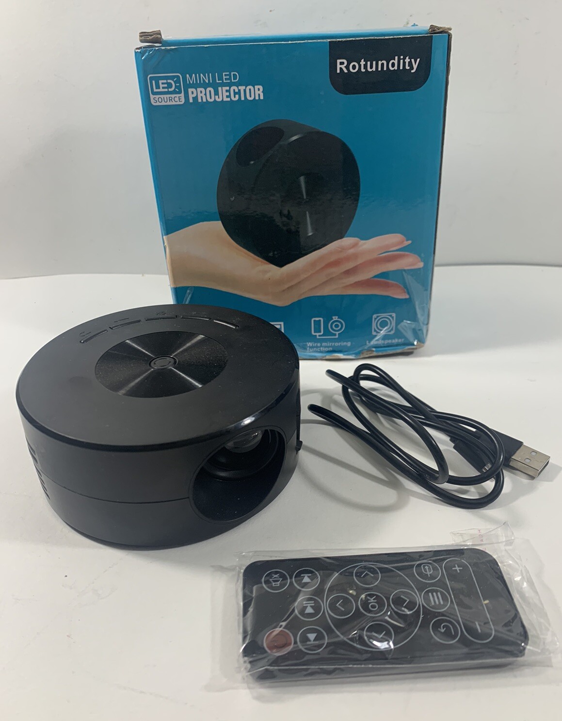 Time to Enjoy mini projector LED 1080 pixels, Open Box. Nice! Fast ...