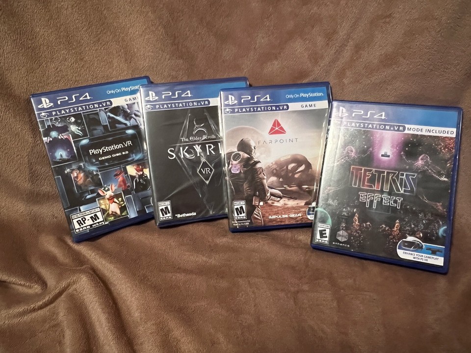 Sony PlayStation 4 VR W/stand PS4 Virtual Reality Headset VR + 4 Games ...