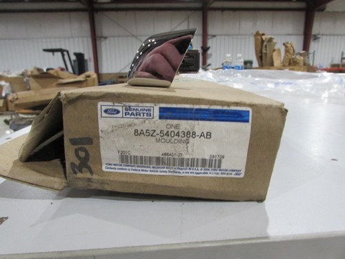 NOS NEW GENUINE FORD MOTORCRAFT PART # 8A5Z-5404388-AB CHROME MOULDING ...