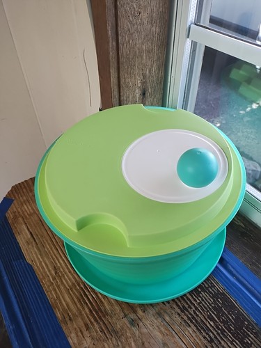 Tupperware Spin N Save Salad Spinner Strainer Bowl Bermuda Aqua Blue ...