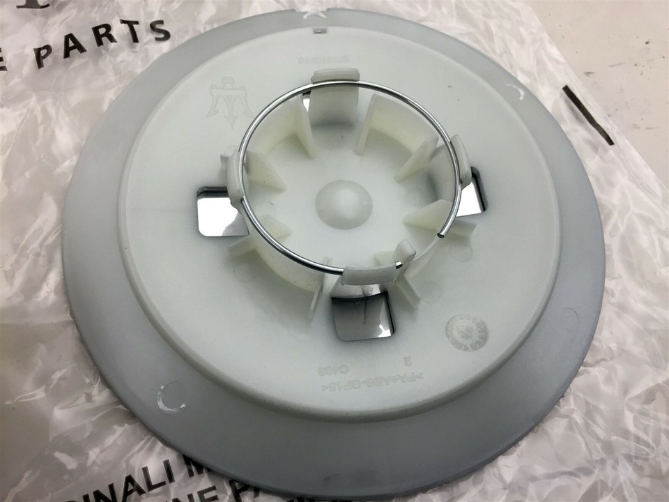 2013-2017 Maserati Large Trident Center Caps Set of 4 | 670013626 ...