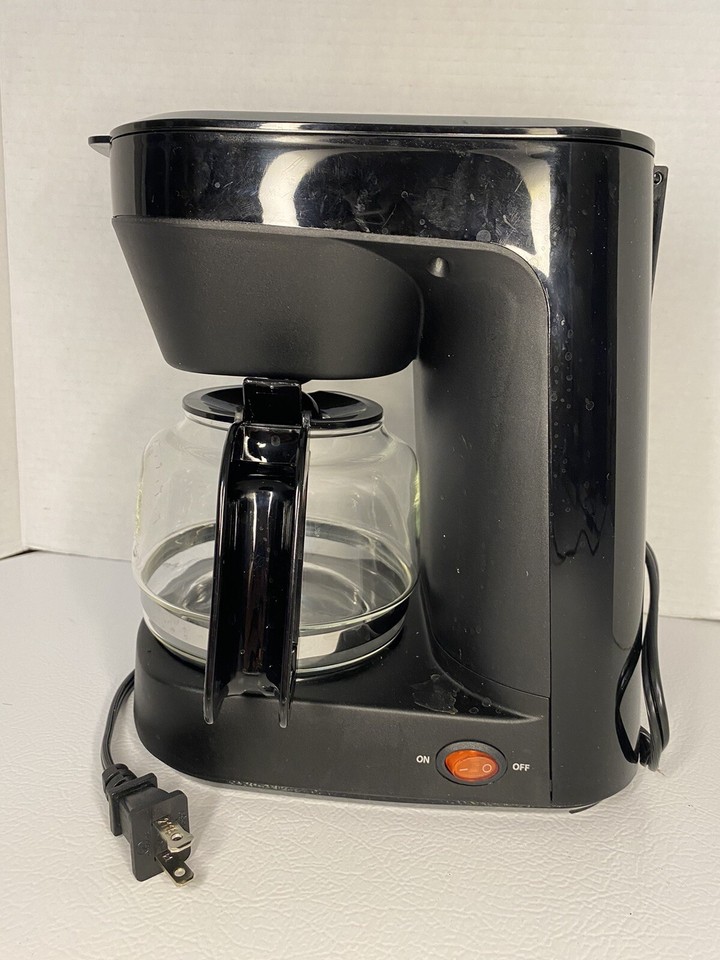 Toastmaster Five Cup Convenient Coffee Maker With Removable Filter ...