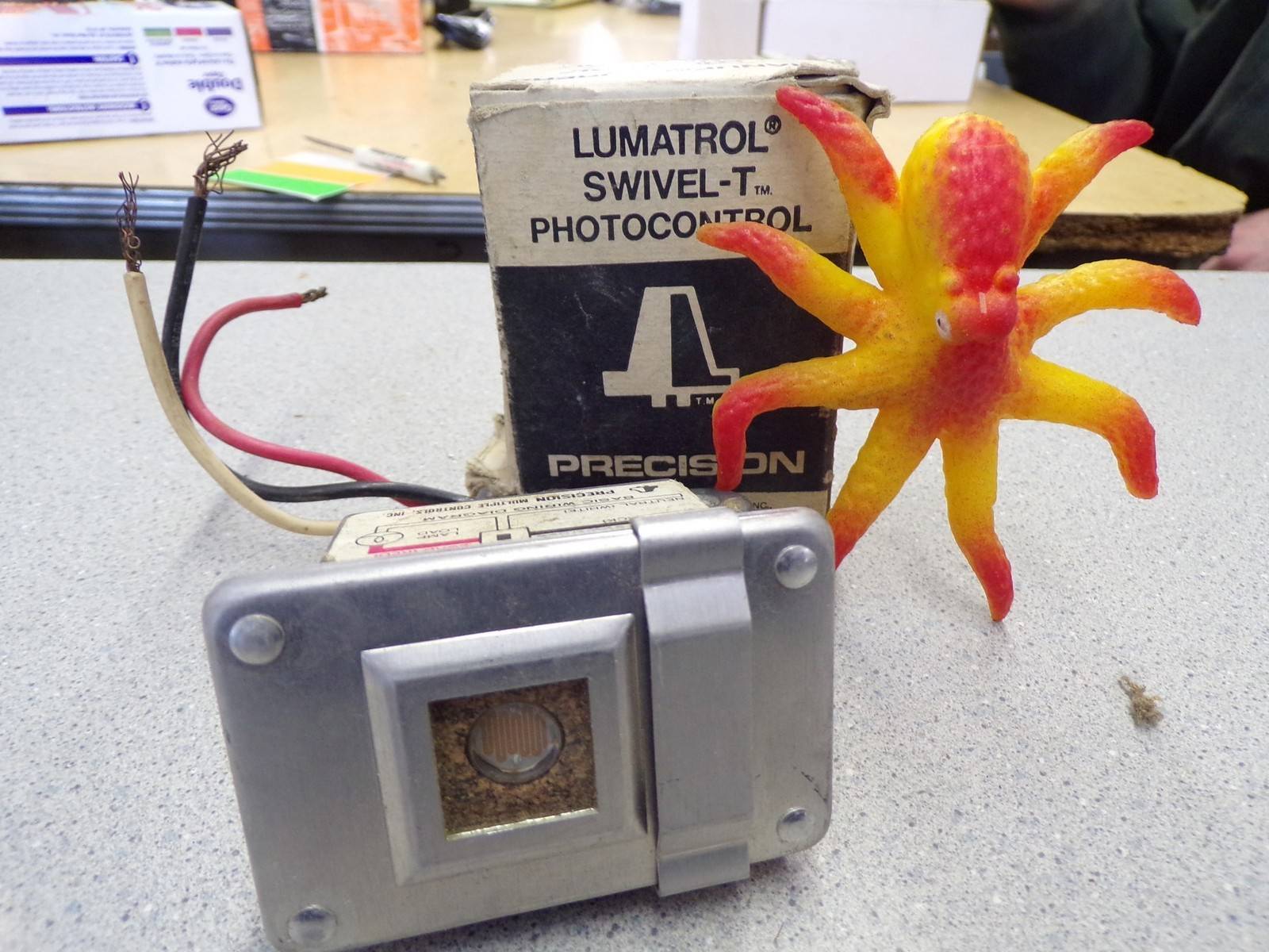 Precision Lumatrol Swivel-T Photo Controls ST-15 *FREE SHIPPING* | eBay