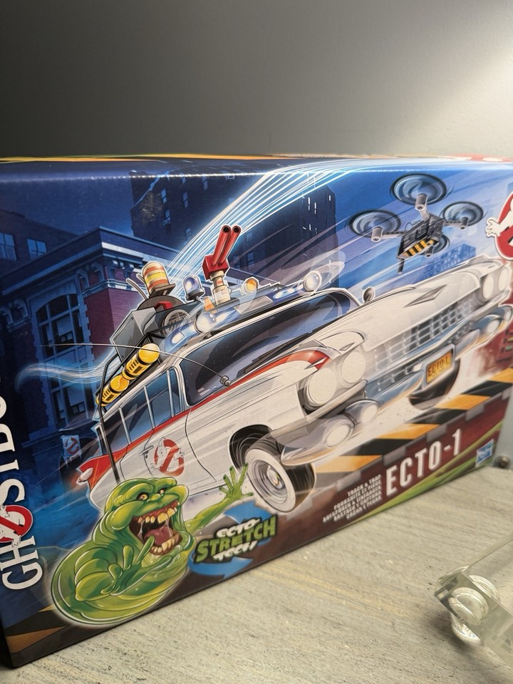 Ghostbusters ECTO-1 Car W/ Stretch Tech Slimer Track & Trap Frozen ...