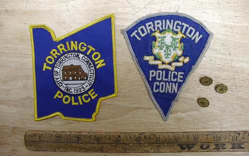 2 Obsolete Vntg Torrington Connecticut Police Patches & 3 Brass Uniform ...