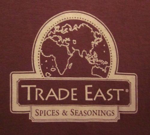 TRADE EAST SPICES & SEASONINGS med T shirt Chef rubs cuisine globe ...