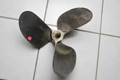 Hoss HD 694Y22 16.25X22P Boat Prop Stainless 3 Blade 19 Splines LH ...