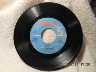 PAUL MAURIAT (PHILIPS 40495) 7" 45 rpm SUNNY/LOVE IS BLUE | eBay