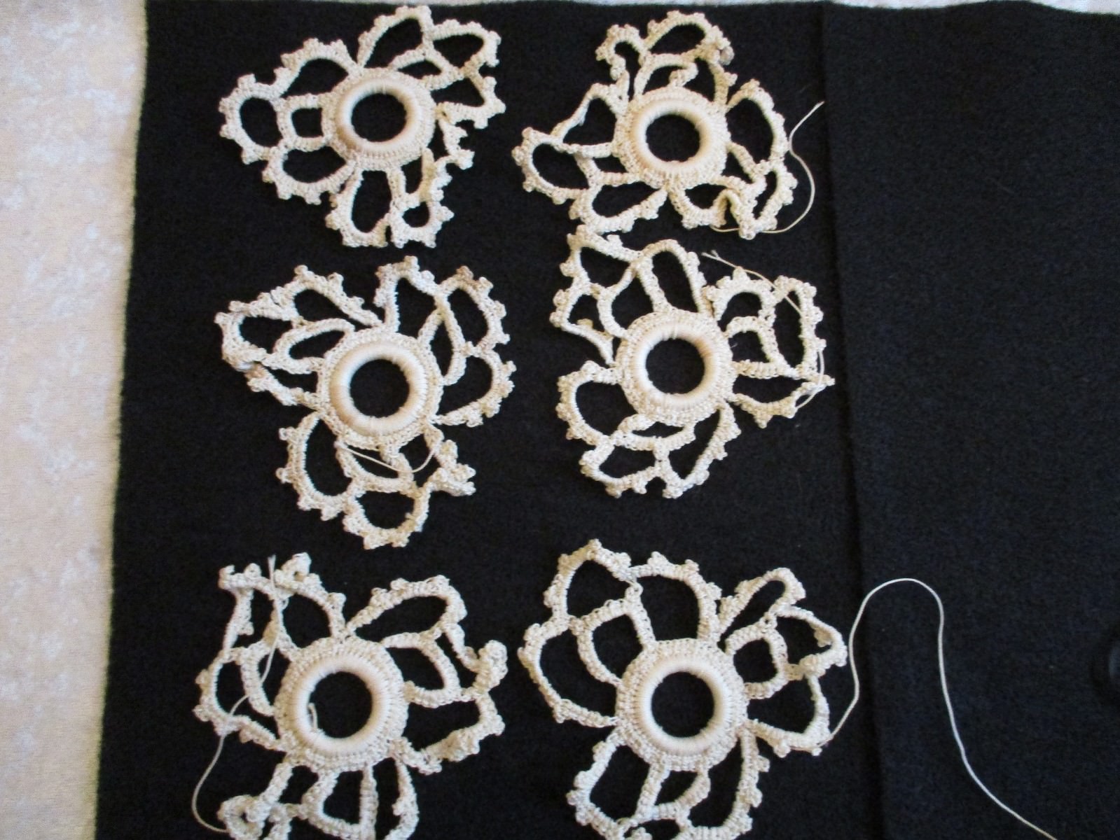 Lot of 6 Ecru Colored Hand Crocheted Ring Window Shade Pulls, Clover ...