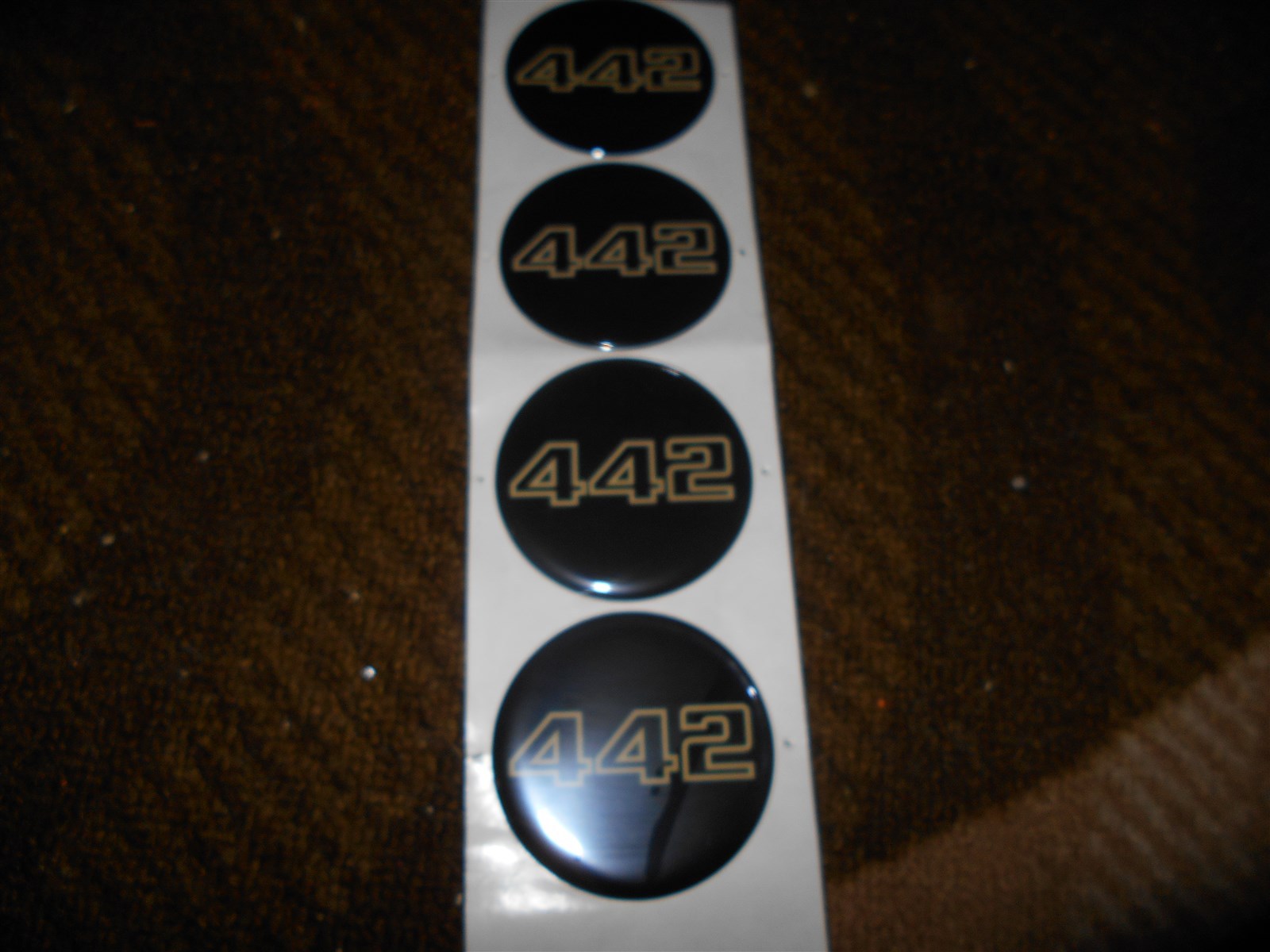 OLDSMOBILE 442 4-4-2 WHEEL RIM CENTER CAP EMBLEMS DECALS STICKERS SET 1 ...