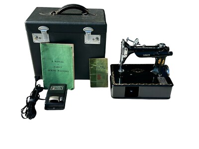 STUNNING CONDITION ANTIQUE 1921 SINGER MODEL 24-80 CHAINSTITCH SEWING ...