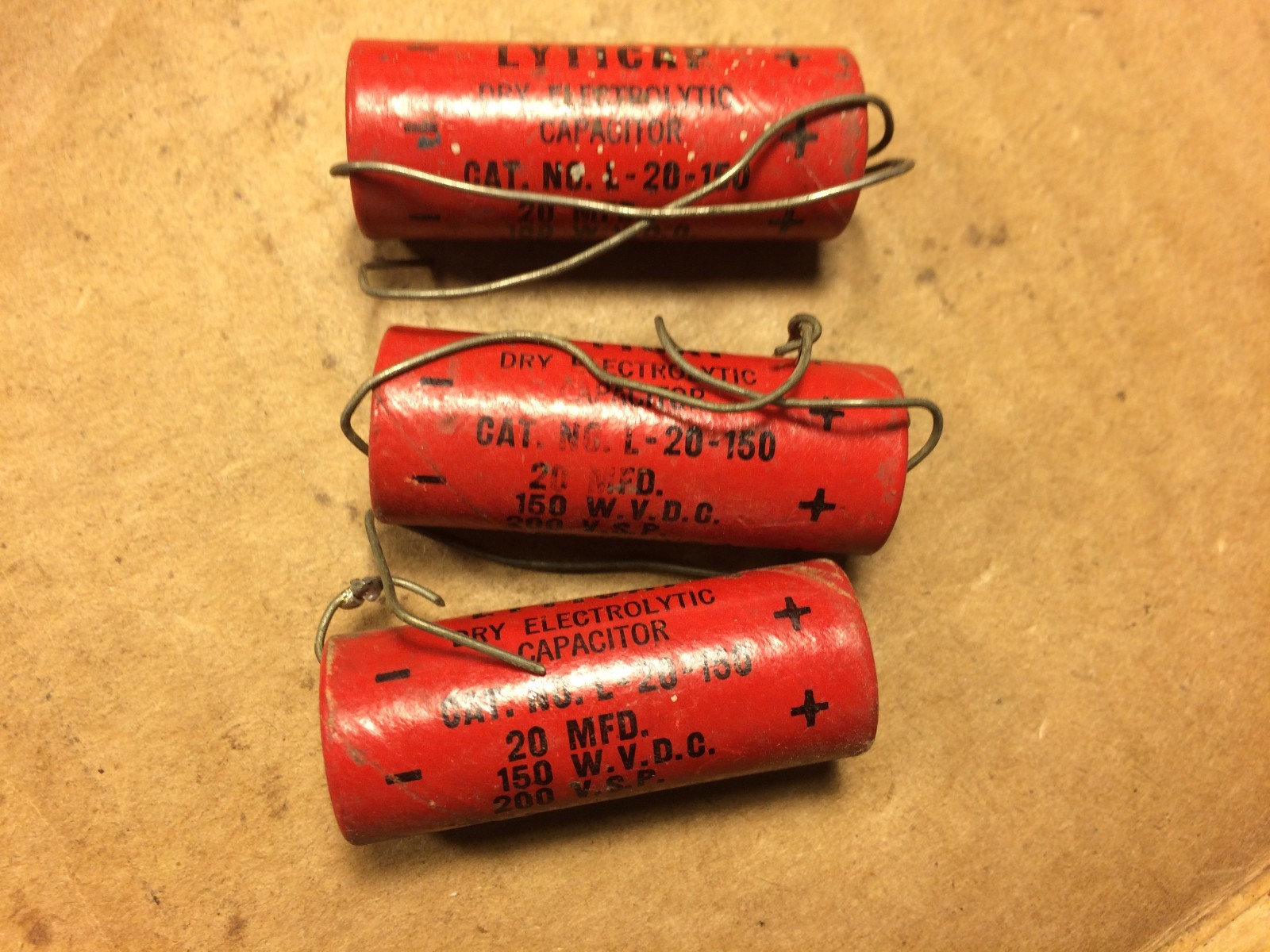 3 NOS Vintage Planet Lyticap 20 uf 150v Capacitors 1950s Tube Amp Axial ...