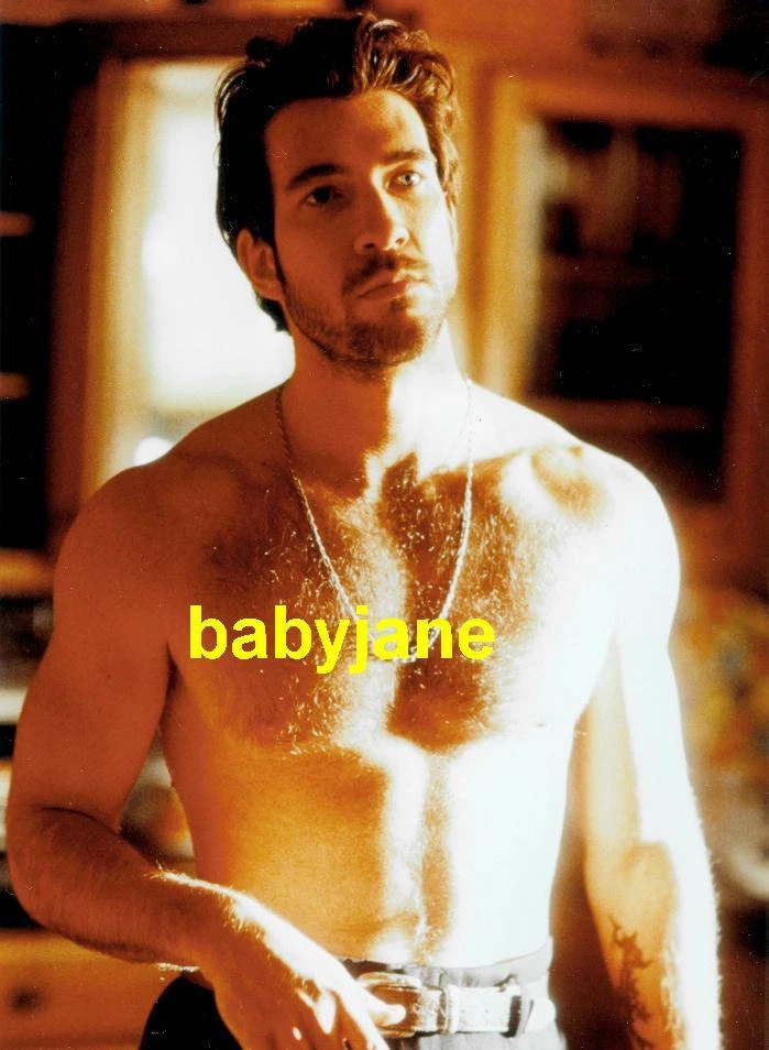 Dylan Mcdermott Body