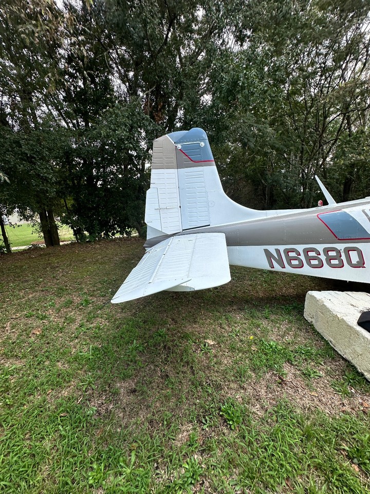 1960 BEECH B95 TRAVEL AIR COMPLETE AIRFRAME, 6649 TT,, GEAR UP LANDING, CHEAP!! | eBay