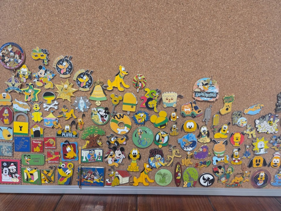 DISNEY PIN TRADING LOT 200 PINS, ALL TRADABLE - No Duplicates Free ...