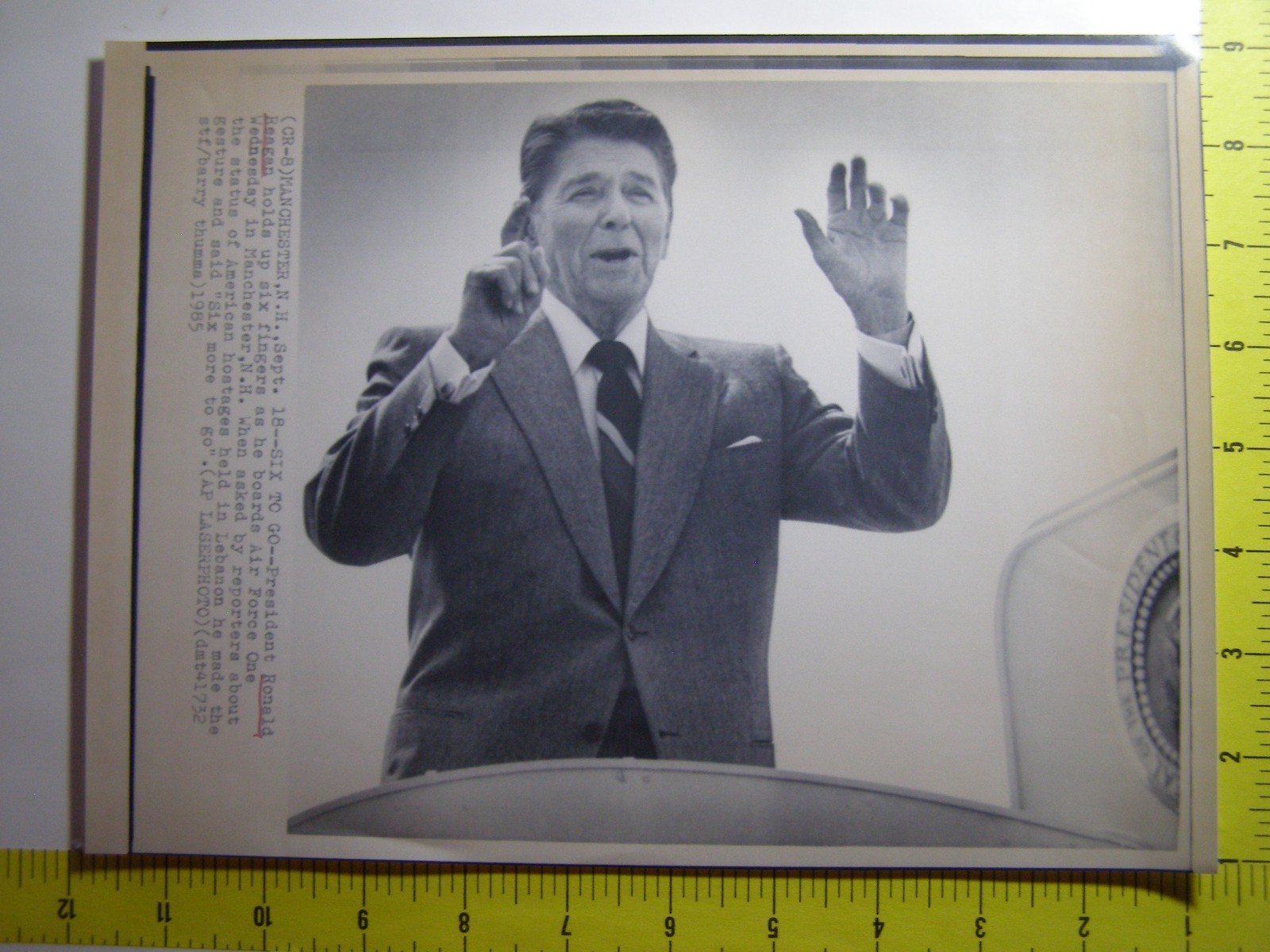 AP Wire Press Photo President Ronald Reagan 6 American Hostages Held in ...