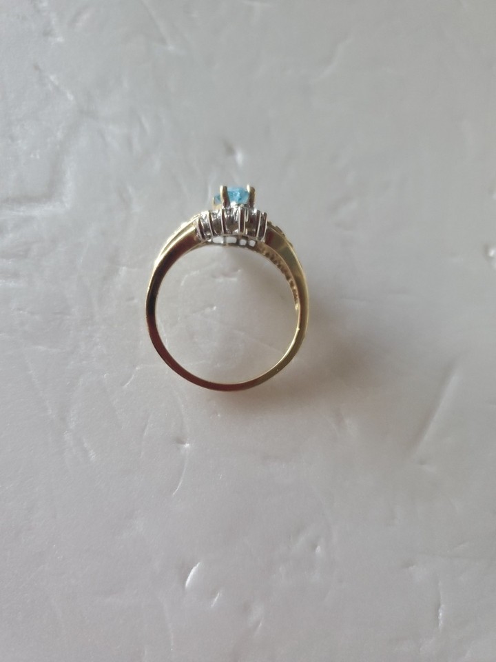 AVON Ring Size 8.75 10K Yellow Solid Gold Natural Blue Topaz 2 Diamonds ...
