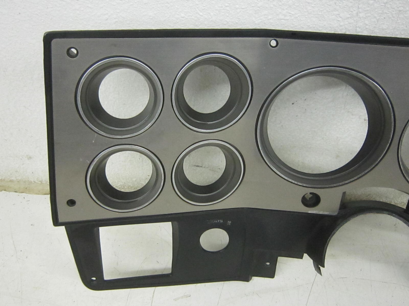 84-87 Chevy/GMC Crew Suburban Blazer Jimmy Gauge Cluster Bezel Dash ...